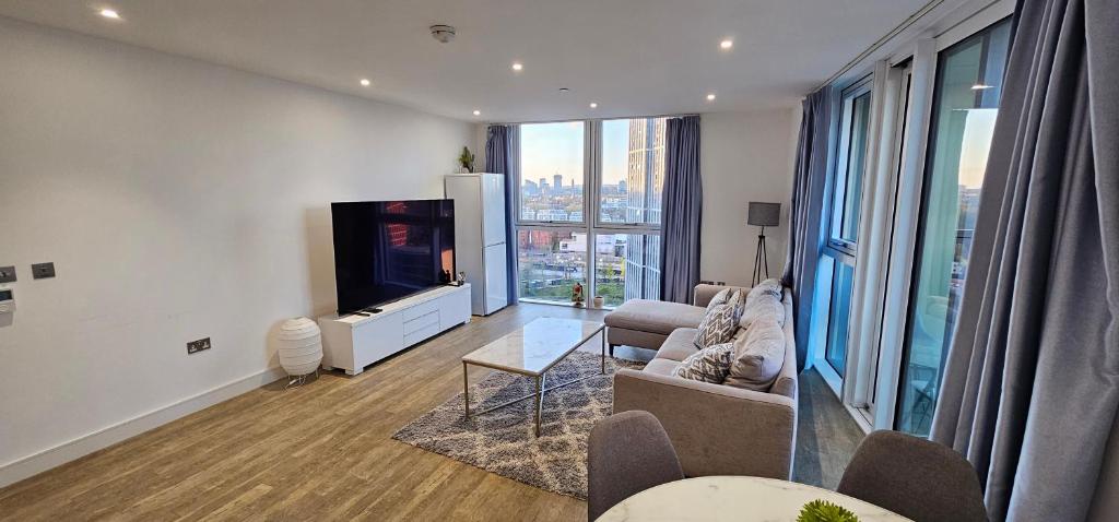 City View 2 Bedroom Apartment Nine Elms Central London, Londres ...