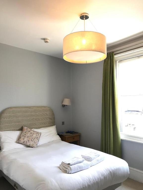 Henfield的The George Hotel（2026 年最新房價）