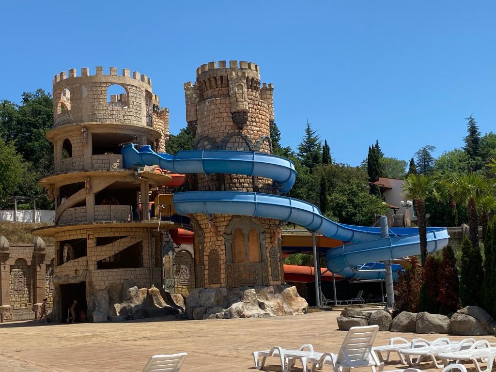 ASTORIA II Apartment 13 One Bedroom Parter, Elenite (prezzi aggiornati ...