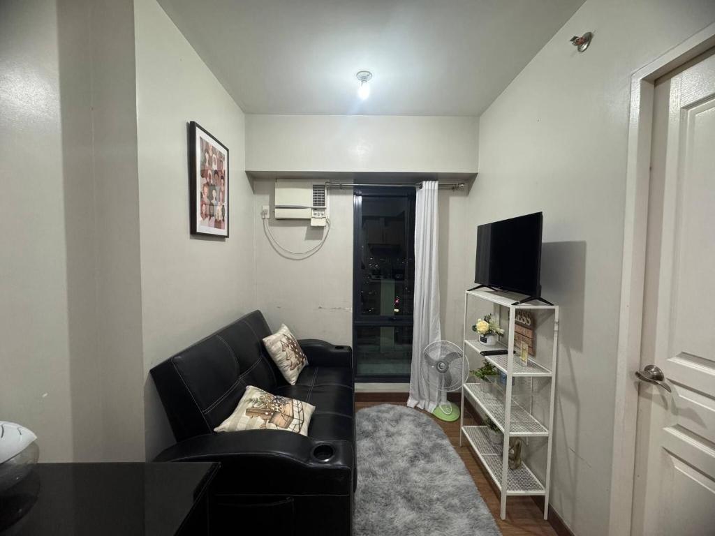 Flair Towers Condo near MRT Bonifacio and Shaw within Greenfields ...