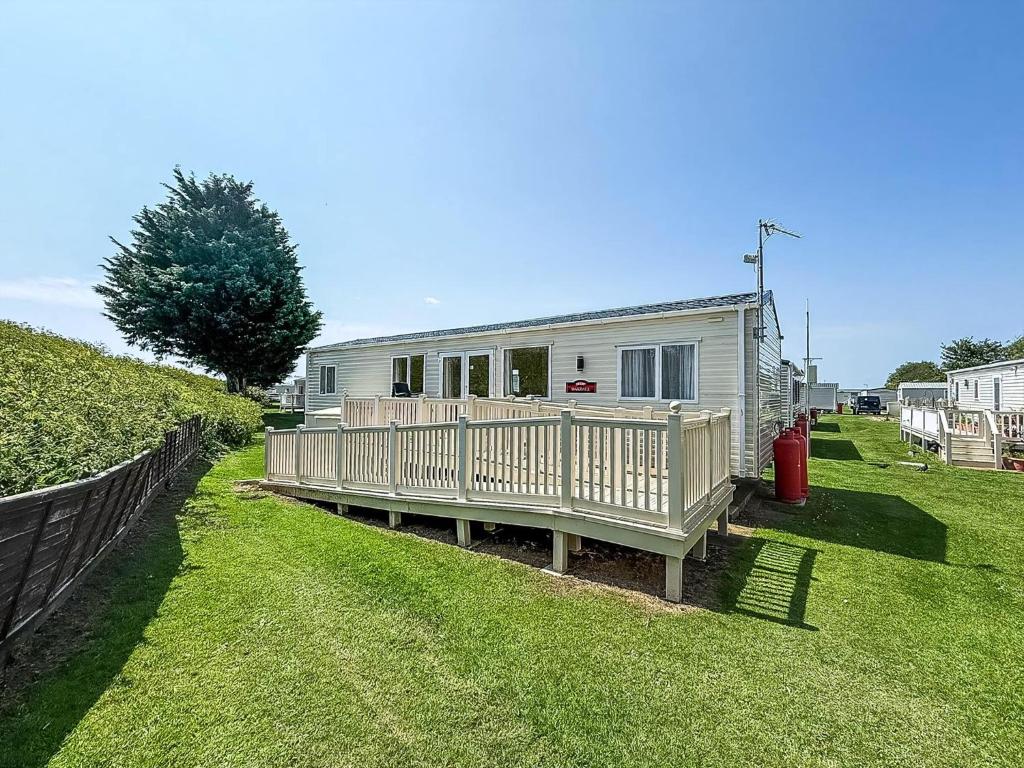 Beautiful 8 Berth Caravan At Heacham Beach In Norfolk Ref 21056C ...