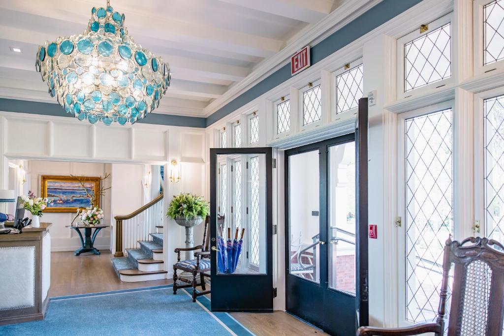 The Inn at Stonecliffe, Mackinac Island (updated prices 2025)