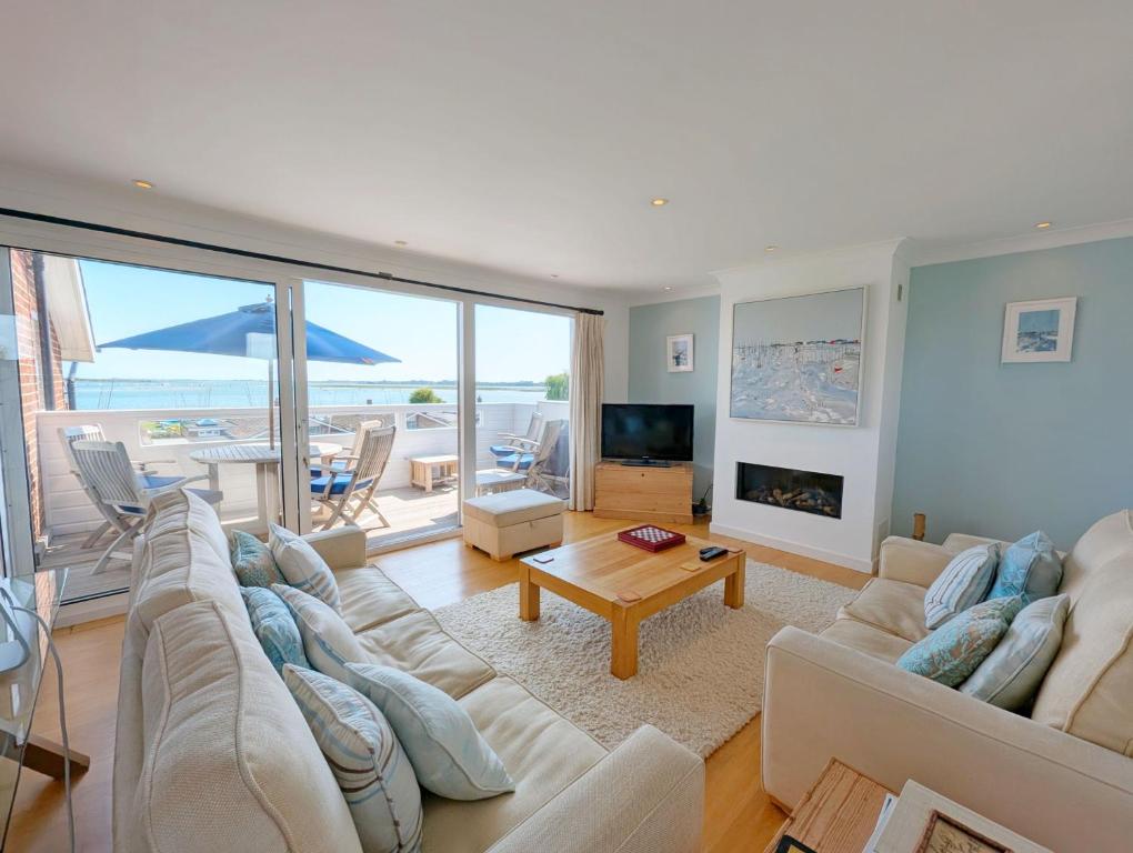 Harbour View - Emsworth - Sea Views, Emsworth (updated prices 2026)