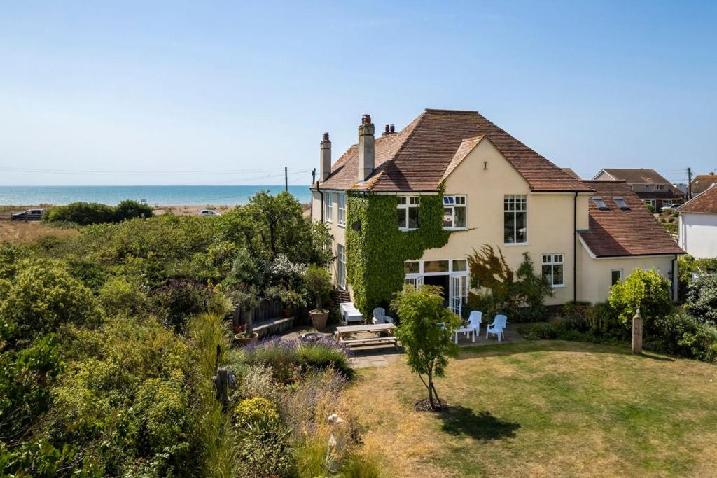 Sunshine House, Hooe (updated prices 2026)