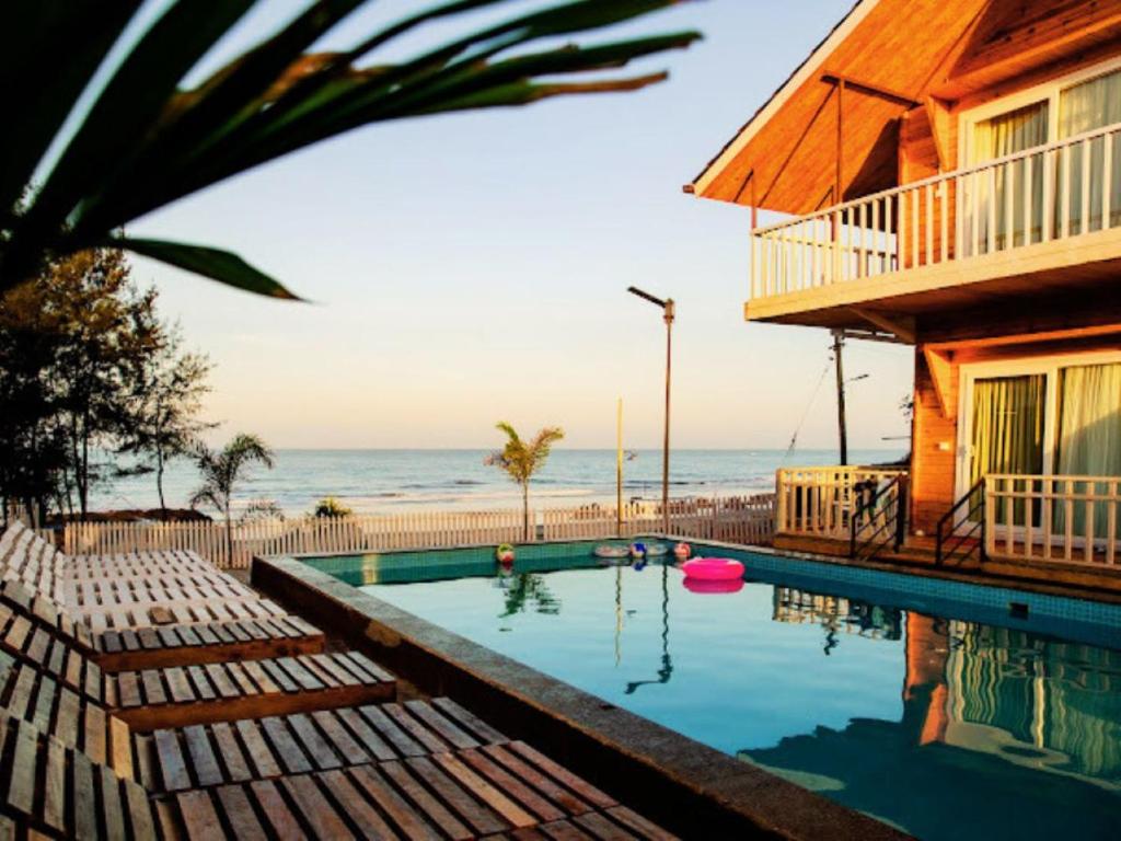 Dallas Beach Resorts Ashvem Beach, Mandrem (updated prices 2026)