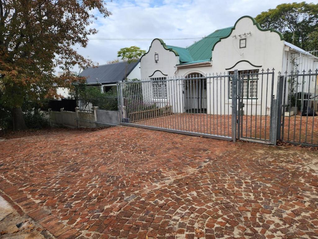 Newlands, Historic character home, solar installed, Cidade do Cabo ...