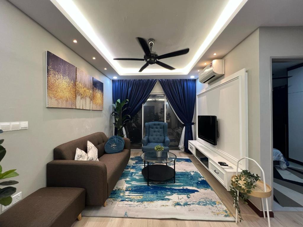 Homestay Rifhan D Tasik Biru Kundang, Gamuda Garden, Rawang (updated ...