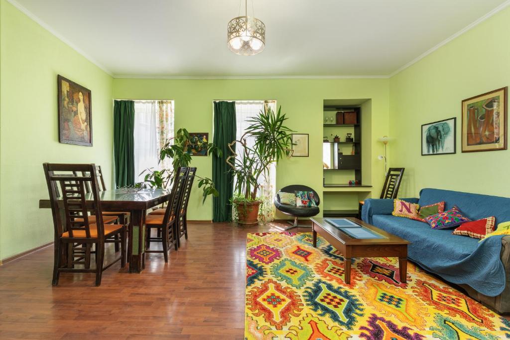 Charming home at Old-town Puri Square, Тбилиси (актуальные цены 2026 года)
