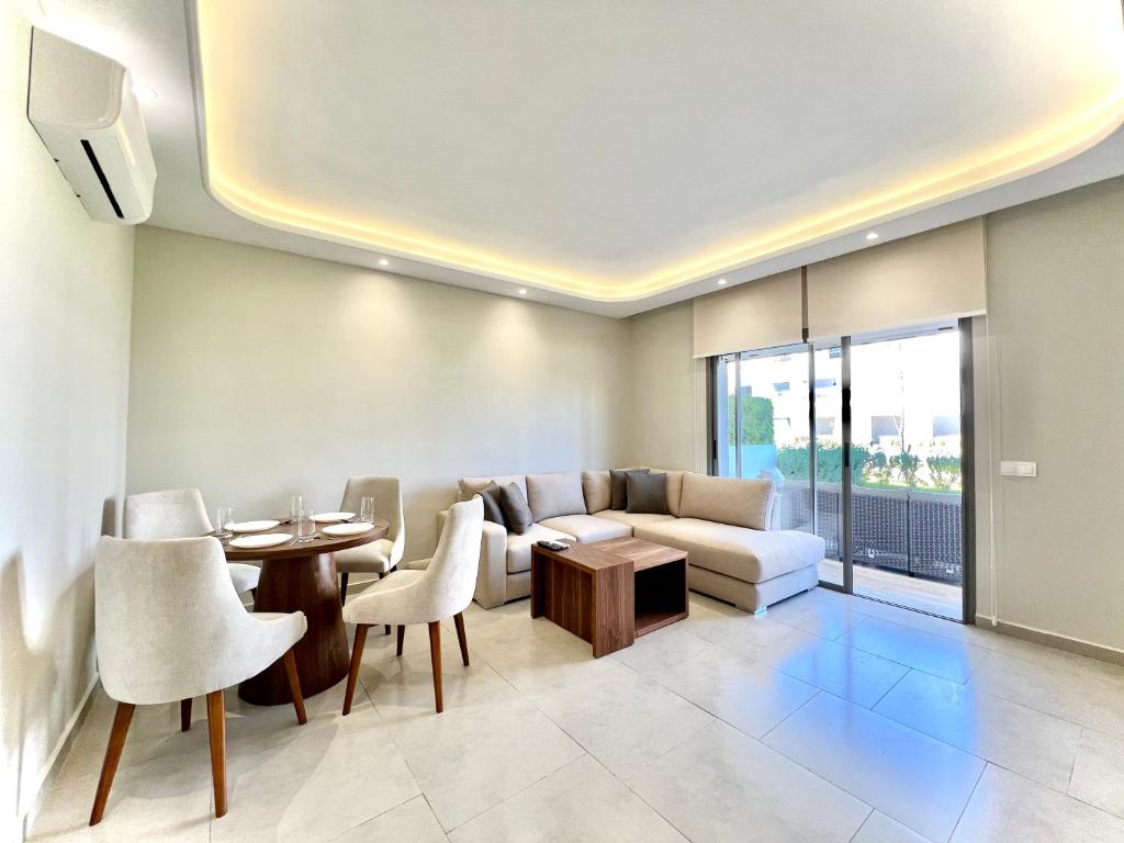 Poolside Elegance, Cabo Negro (precios actualizados 2025)