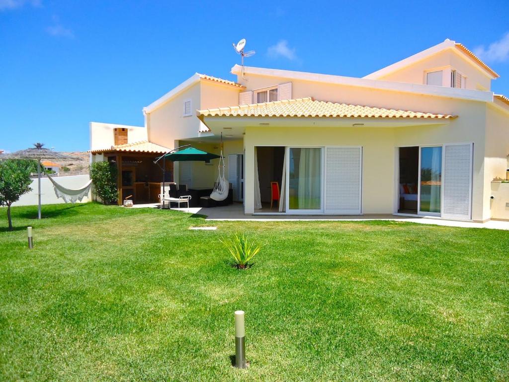 Golden Villa - Luxurious Beach Villa, Porto Santo (updated prices 2026)