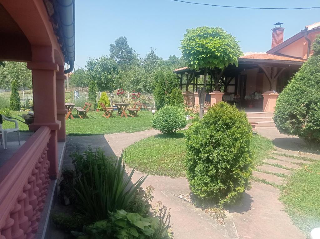 Vintage Village Serbia, Stepojevac (updated prices 2025)