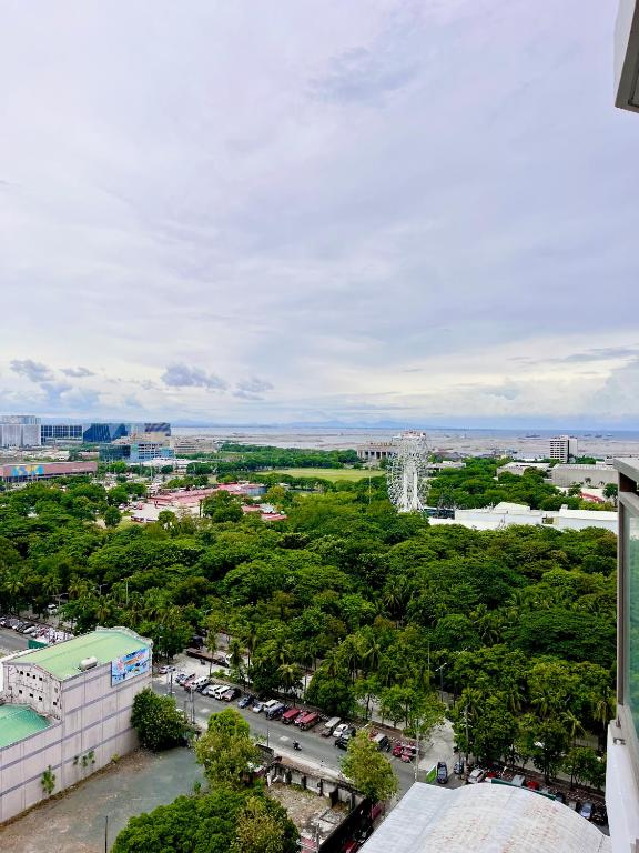 Bayview near CCP, PICC, Airport, MOA, Okada at Radiance, Manila (prezzi ...