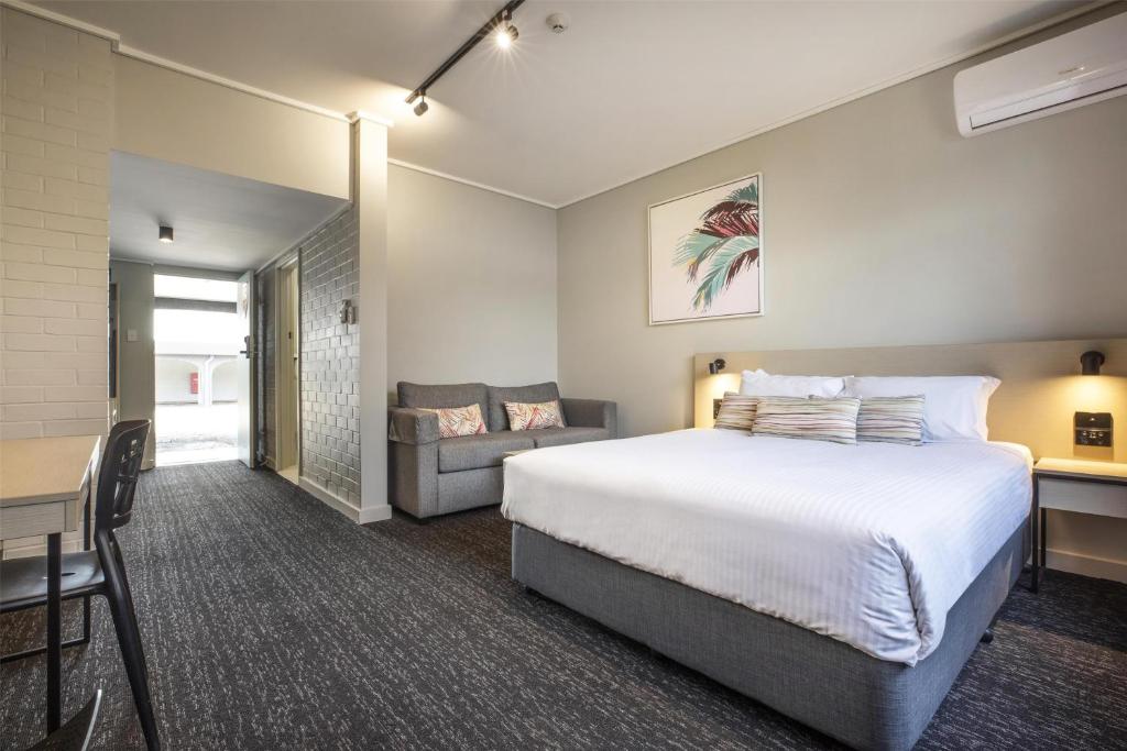 Nightcap at Springwood Hotel, Springwood (updated prices 2026)