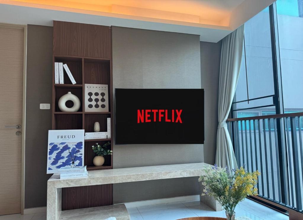 2 Bed 2 Bath Phrom Phong BTS, Bangkok (updated prices 2026)