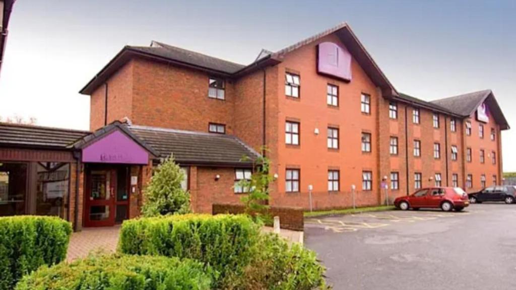 Modern Ensuite in Bury New Road, Prestwich, Greater Manchester ...