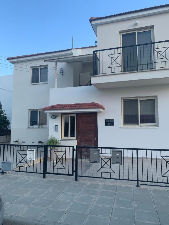 Modern 2 bed flat near Pyla Larnaca beach nearby, Pyla (updated prices ...