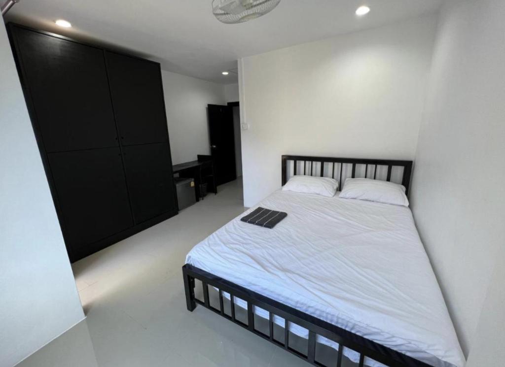 Easy Life R5, पटोंग बीच की (2026 के लिए अपडेट हुई कीमत)