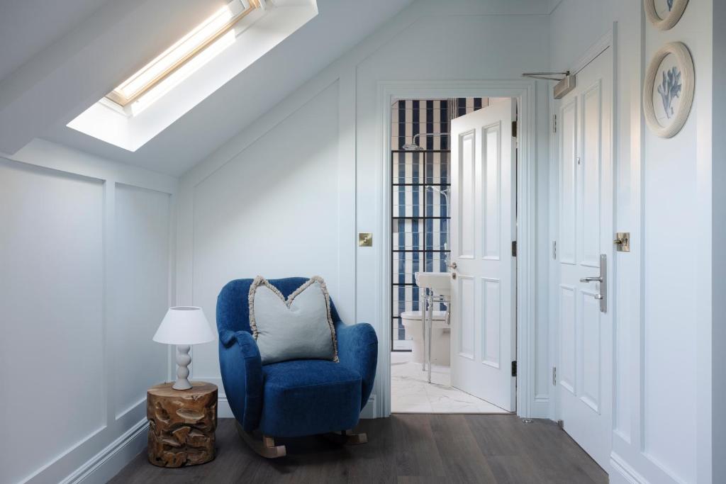 Saltmoore, Whitby (updated prices 2025)