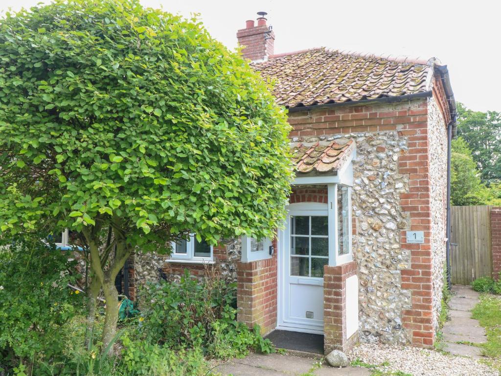 Broom Cottage, East Rudham (updated prices 2026)