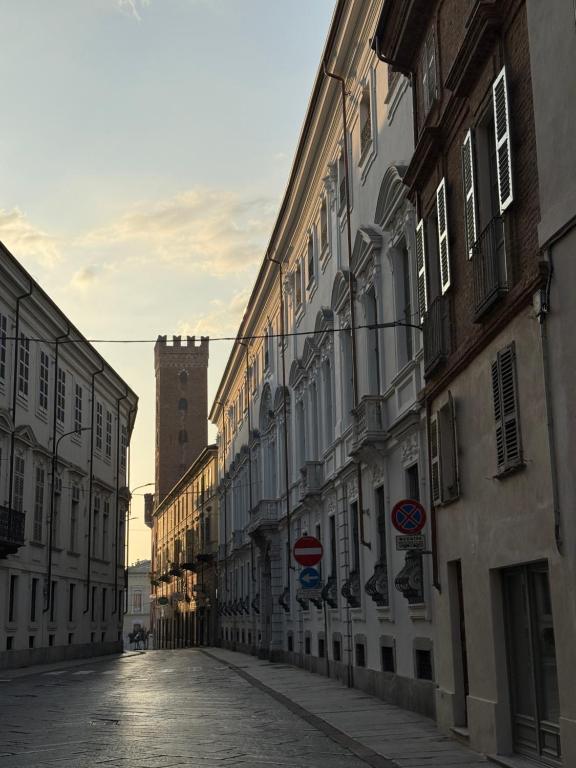 Apartment Corso Alfieri from 1700s AC & Queen Bed, Asti (aktualisierte ...