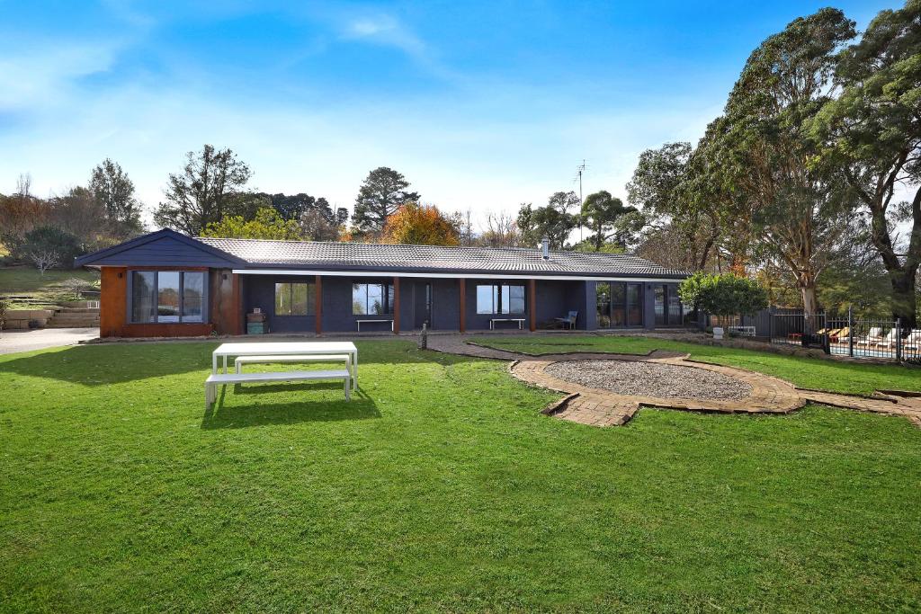 Home On The Hill- Bowral, Bowral (updated prices 2025)