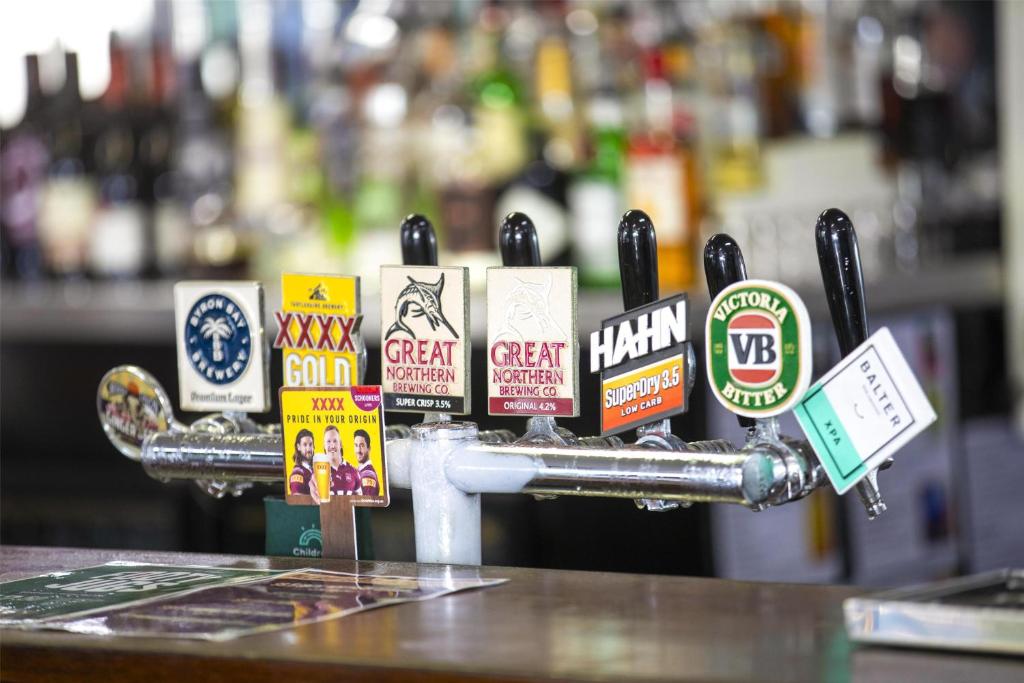 Nightcap at Marine Hotel Cardwell, Cardwell (updated prices 2025)