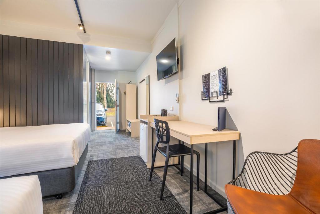 Nightcap at Keysborough Hotel, Keysborough (updated prices 2025)