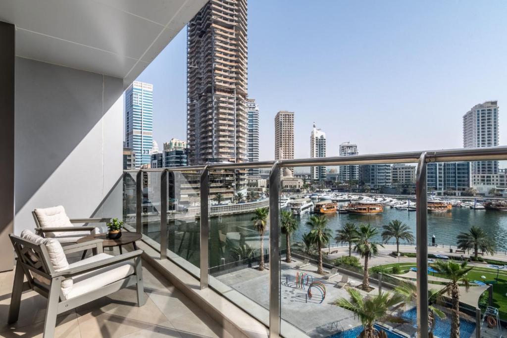Full Marina View 1BR, Big Balcony, Sparkle Tower, Dubai (preços ...