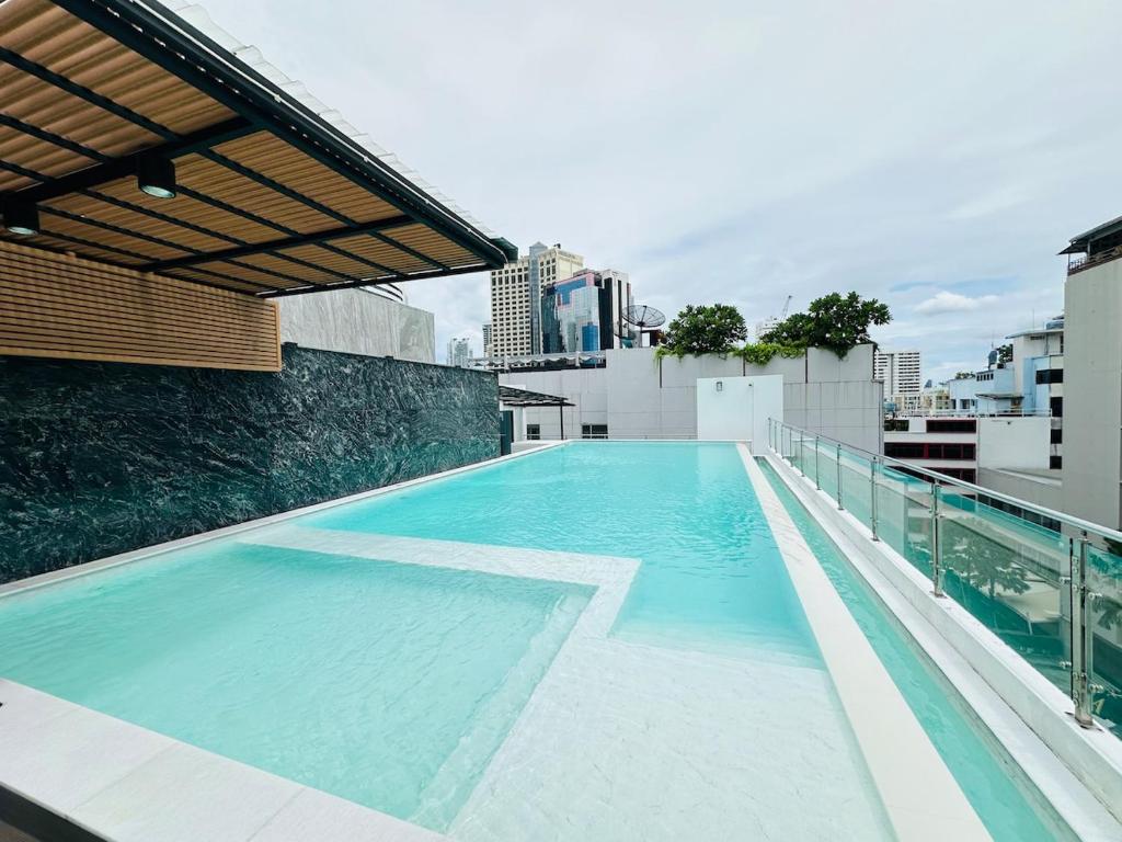 6th Avenue Sukhumvit BKK 301 BTS Asoke Nana MRT, Bangkok (updated ...