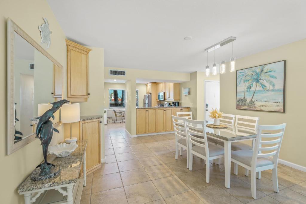 Siesta Dunes 6-101 by Siesta Dunes, Sarasota (bijgewerkte prijzen 2026)