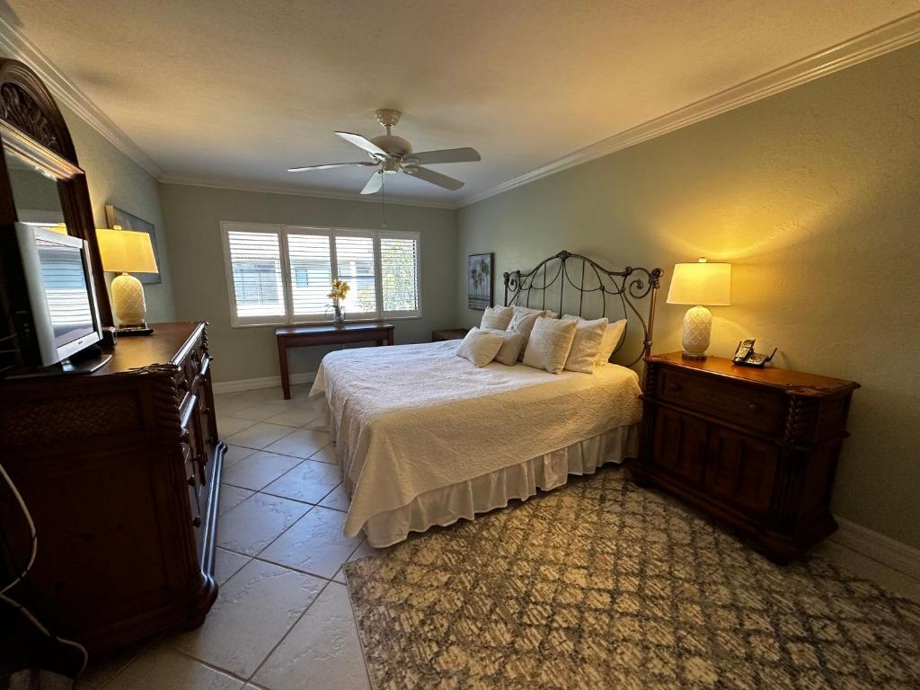 Siesta Dunes 6-203 by Siesta Dunes, Sarasota (tarifs actualisés, 2025)