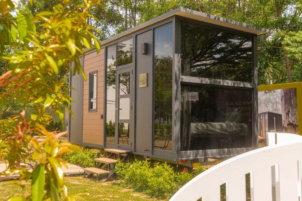 Amigo 1 by Tiny Away, Puchong (updated prices 2025)