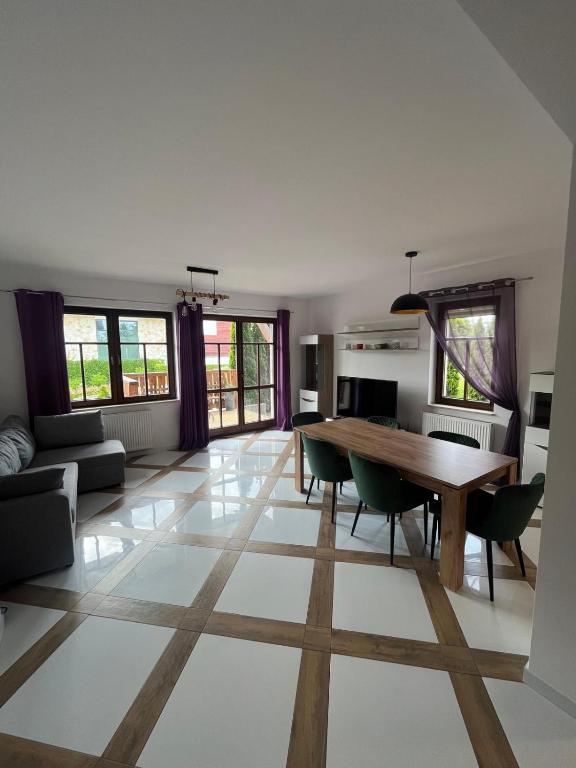 Aura Deluxe Apartament, Skorka (updated prices 2025)