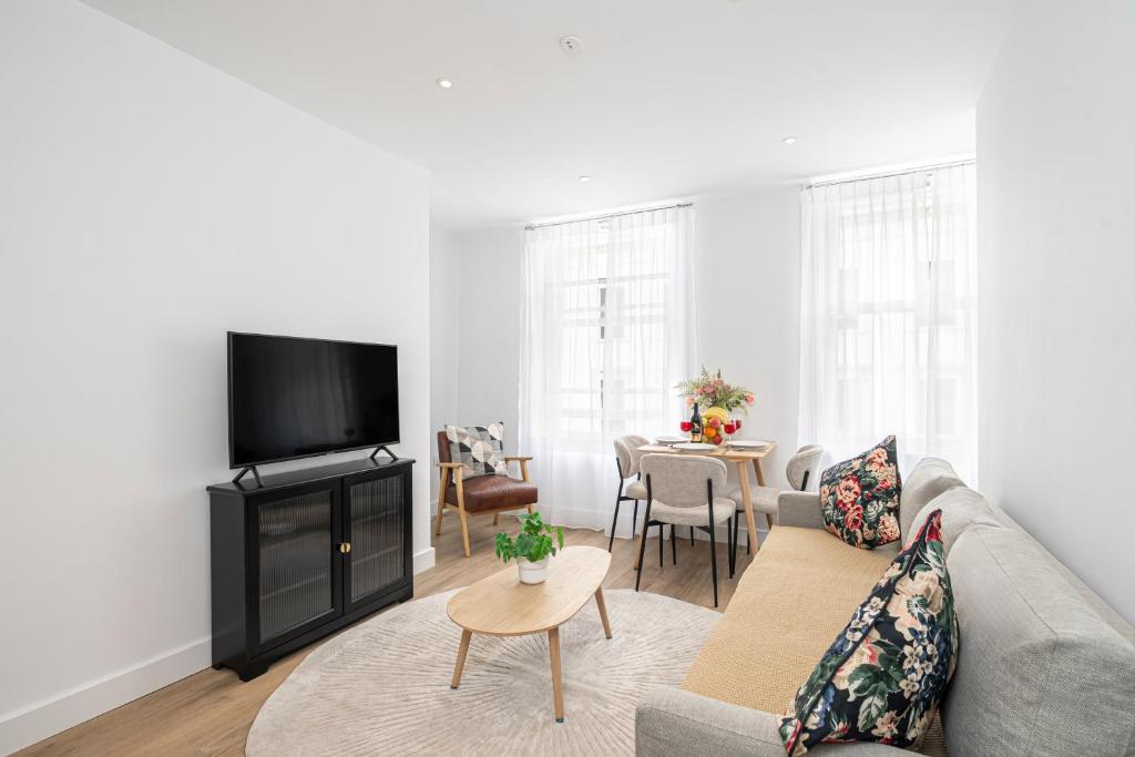 Chandos Place Residence, London (updated prices 2026)