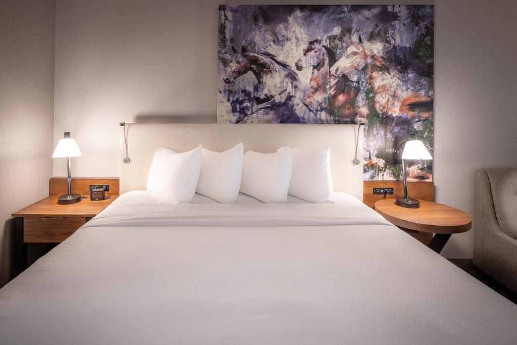 DoubleTree by Hilton Dallas-Farmers Branch, Farmers Branch (updated ...