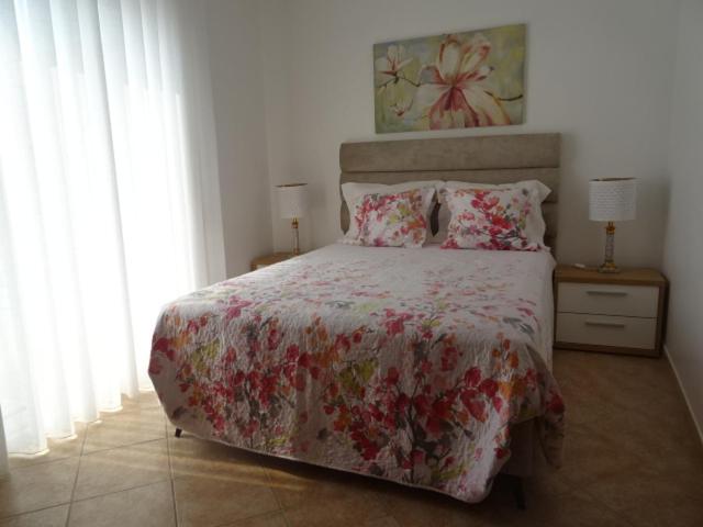 Volta de Mar, Nazaré (updated prices 2026)