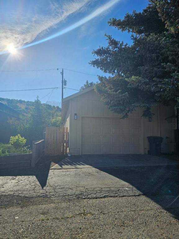 Magical Secret House, Weed (updated prices 2026)