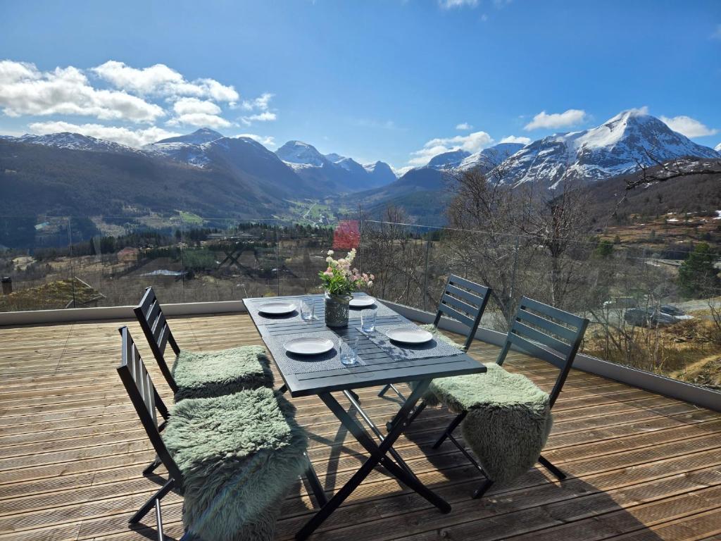 Mountain View Lodge, Stranda (updated prices 2025)