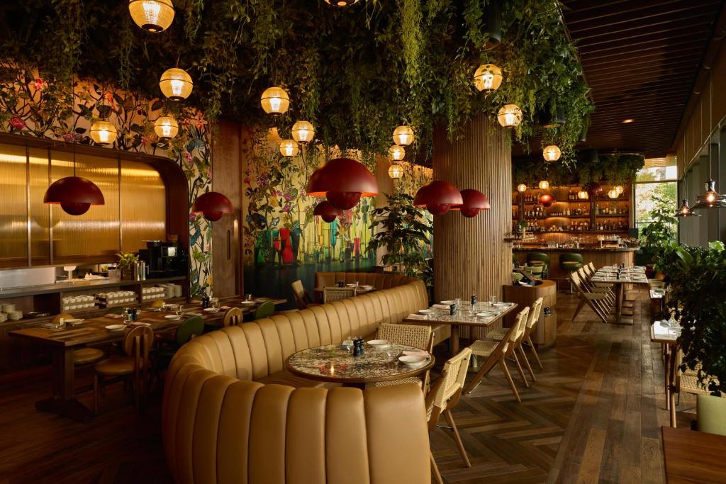 The Standard, Singapore, Singapore (updated prices 2025)