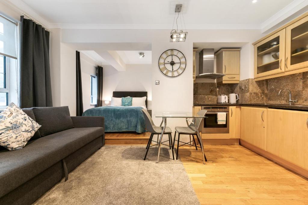 Your Stay in the Heart of London - Studio Apartment in Nell Gwynn House, Londres (precios ...