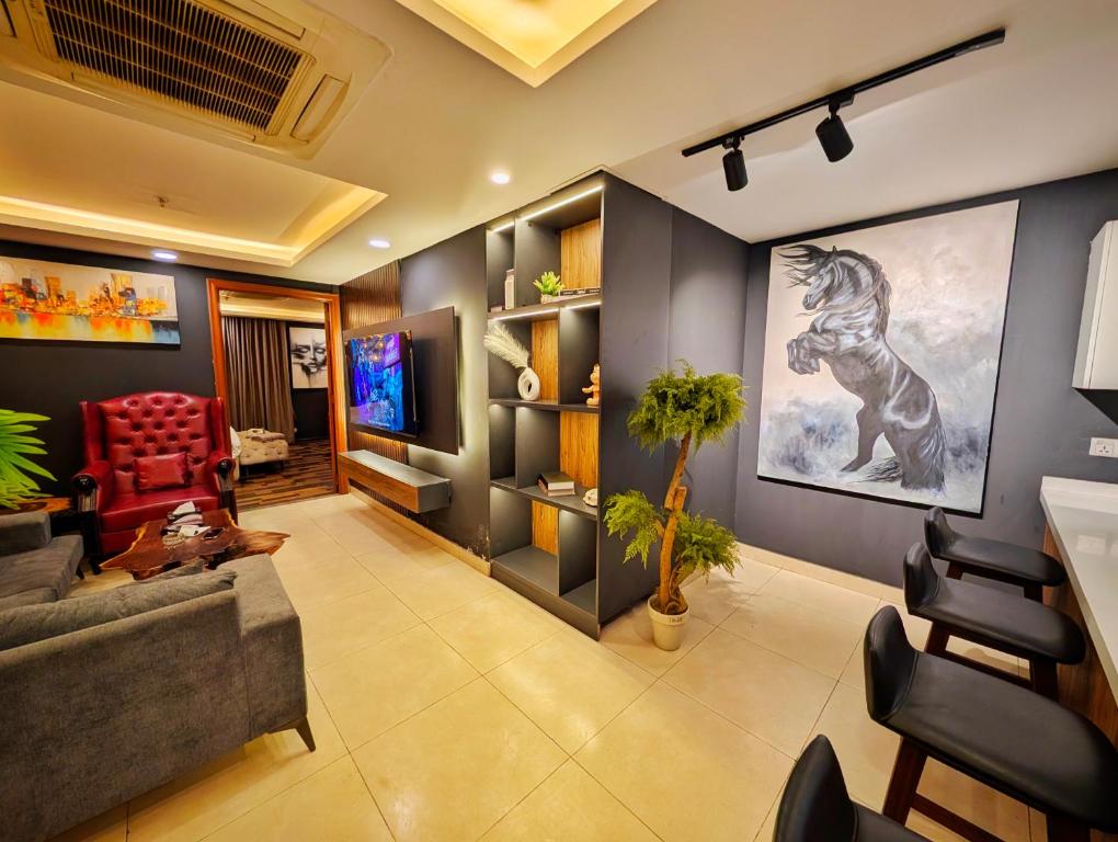 One Bedroom Apartment DHA 4 Gold Crest Mall, Lahore (updated prices 2025)