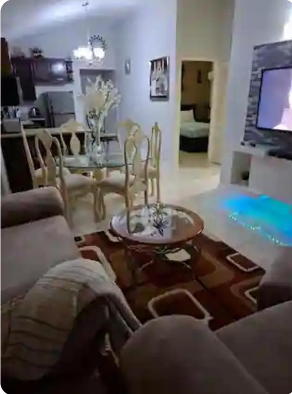 Portmore Country Club Elegance, Portmore (updated prices 2025)