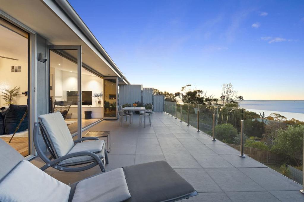 Quarterdeck, Dromana (updated prices 2026)