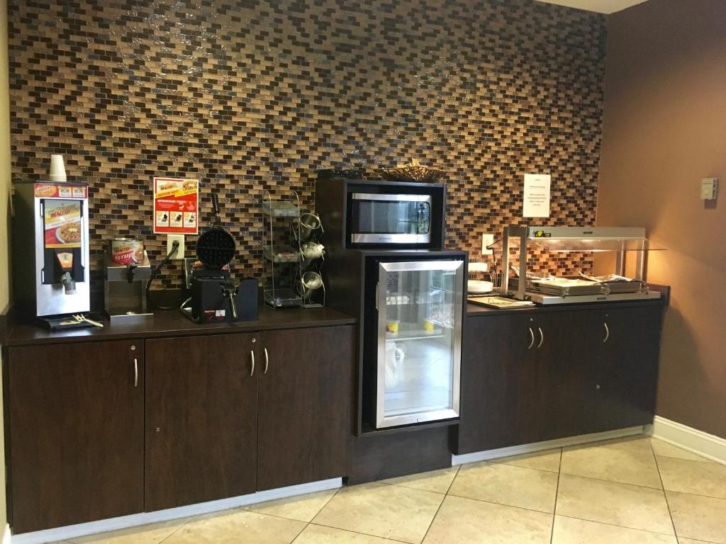 Microtel by Wyndham Perry National Fairground Area I-75, Perry (updated ...