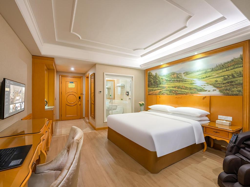 Vienna International Hotel Changsha BBK Meixi Xintiandi Branch ...