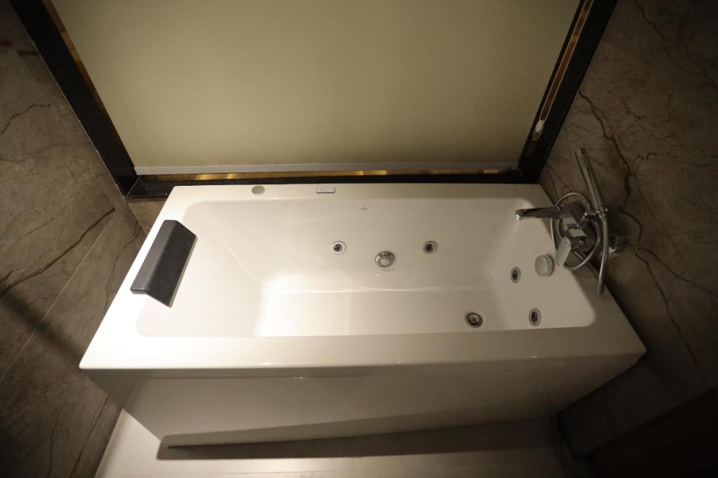 Duplicate property, Sivasagar (aktualisierte Preise für 2025)