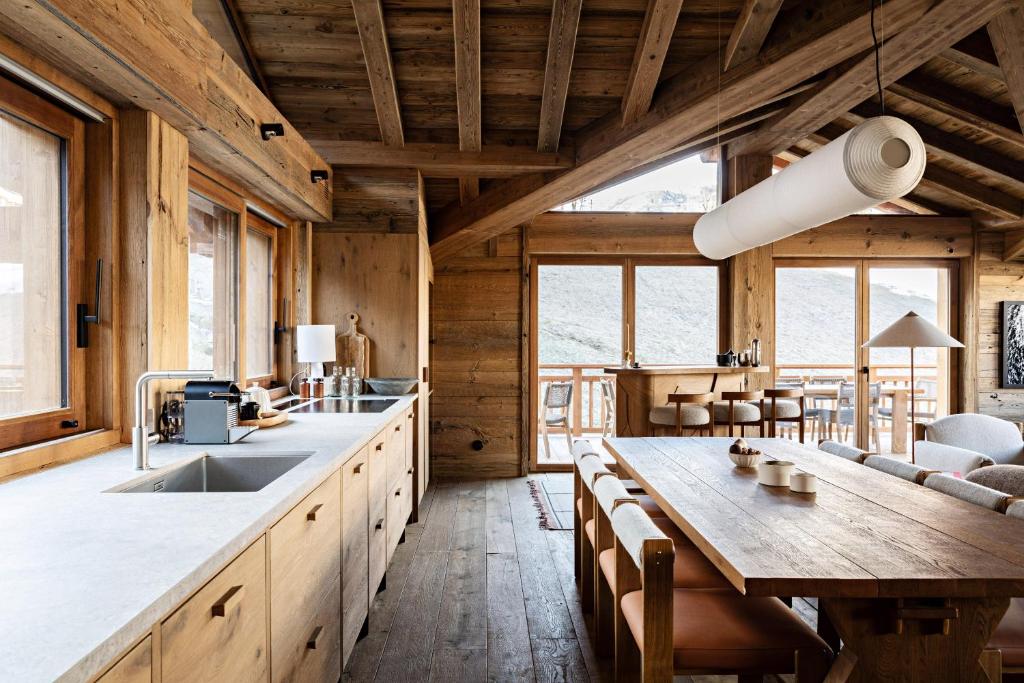 Les Chalets De La Source 3 Luxe Skis Aux Pieds 12 Personnes Saint Martin De Belleville