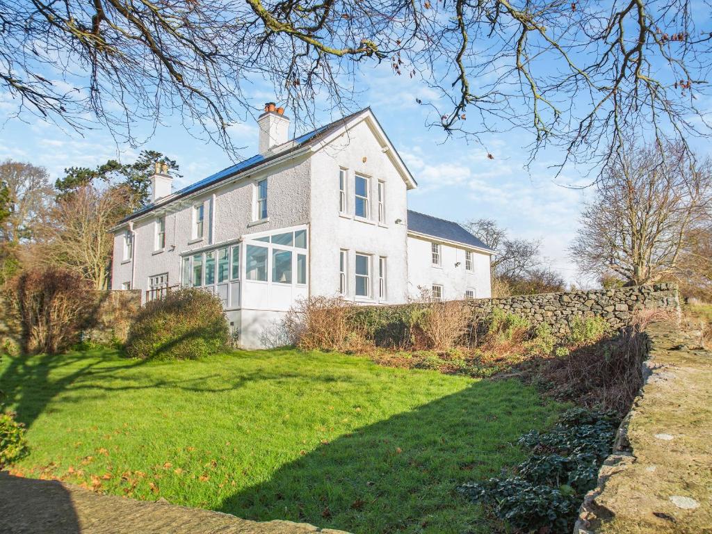 Derwas, Colwyn Bay (updated prices 2026)