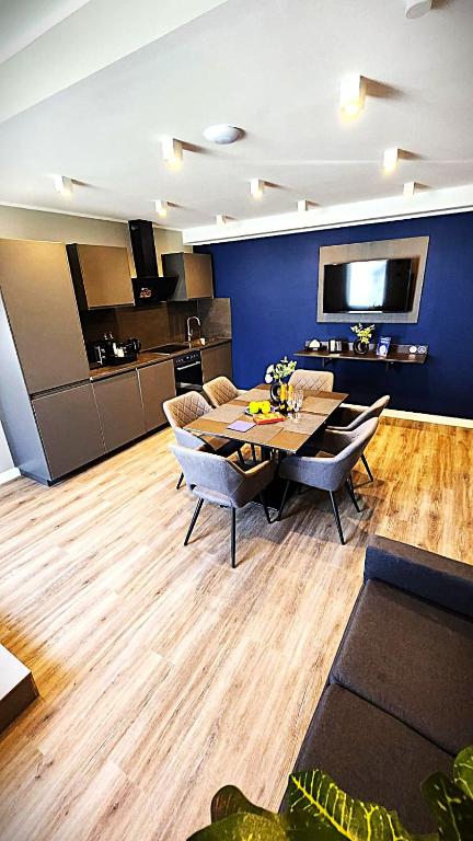 Neueröffnung Liro Hotel Mönchengladbach, Mönchengladbach (bijgewerkte ...