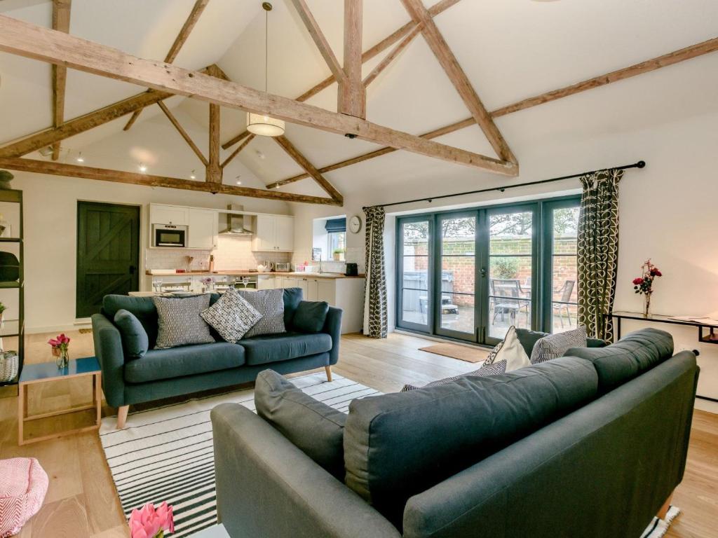2 Bed in Cromer 41917, Roughton (updated prices 2026)
